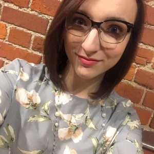 #30DaysOfLipstick: A Lesson in Self-Confidence – Katlyn Cardoso